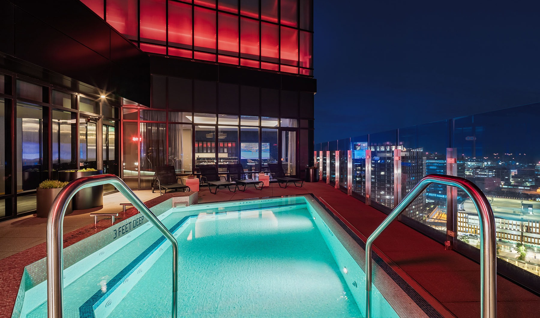 Luxury Apartments in Boston's Seaport | The Metlo